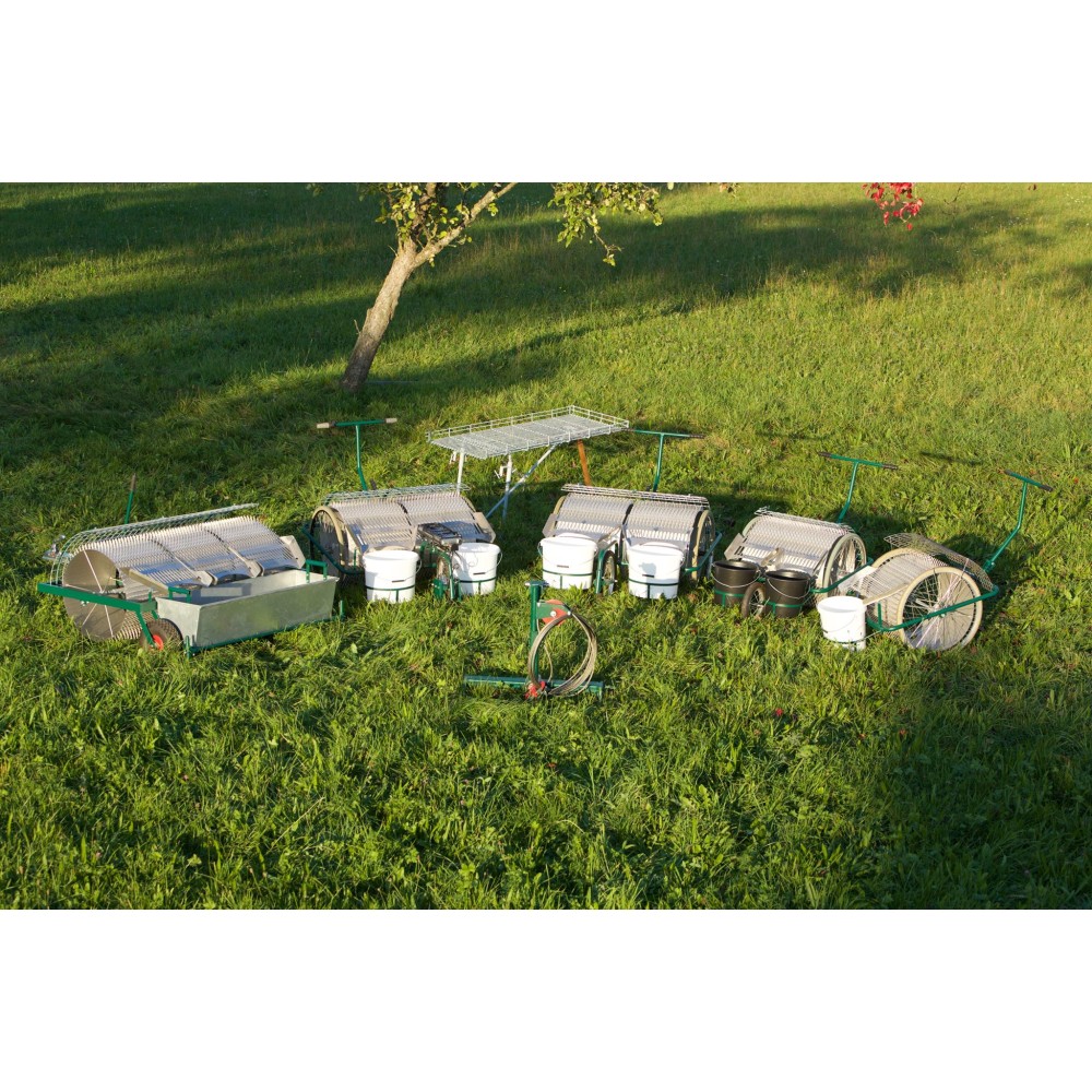 Fallen apple harvesting machine Type 600S – fruit picking machine for pear